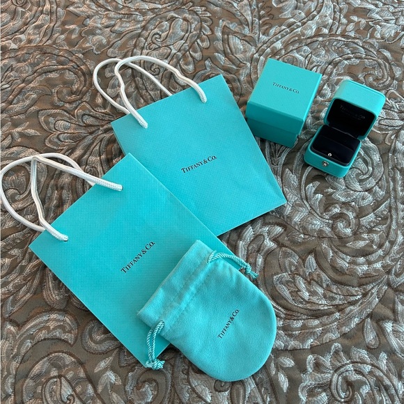 Tiffany & Co. | Party Supplies | Tiffany Co Blue Gift Packing Set ...